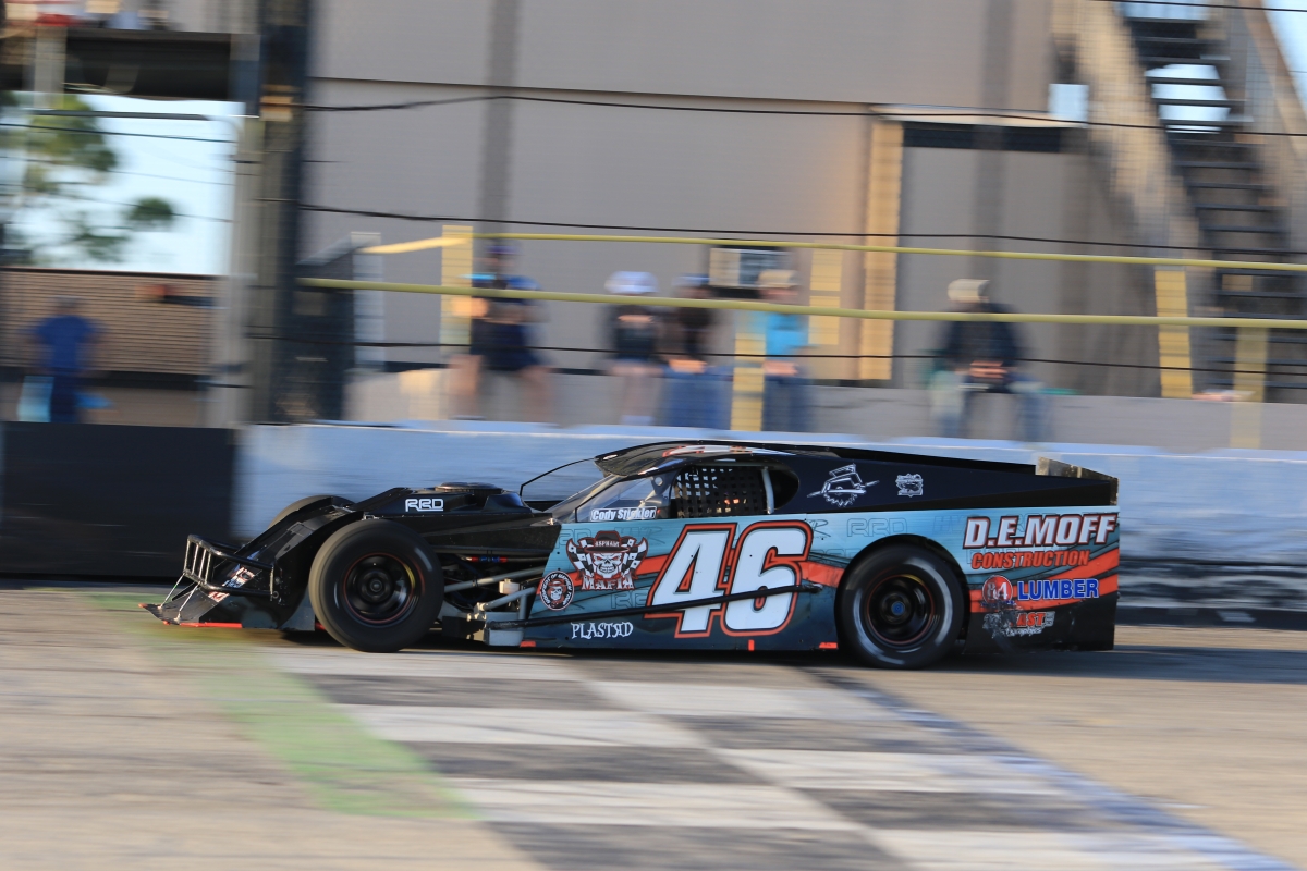 Cody Stickler take the familiar colors of Doug Moff Construction back ...